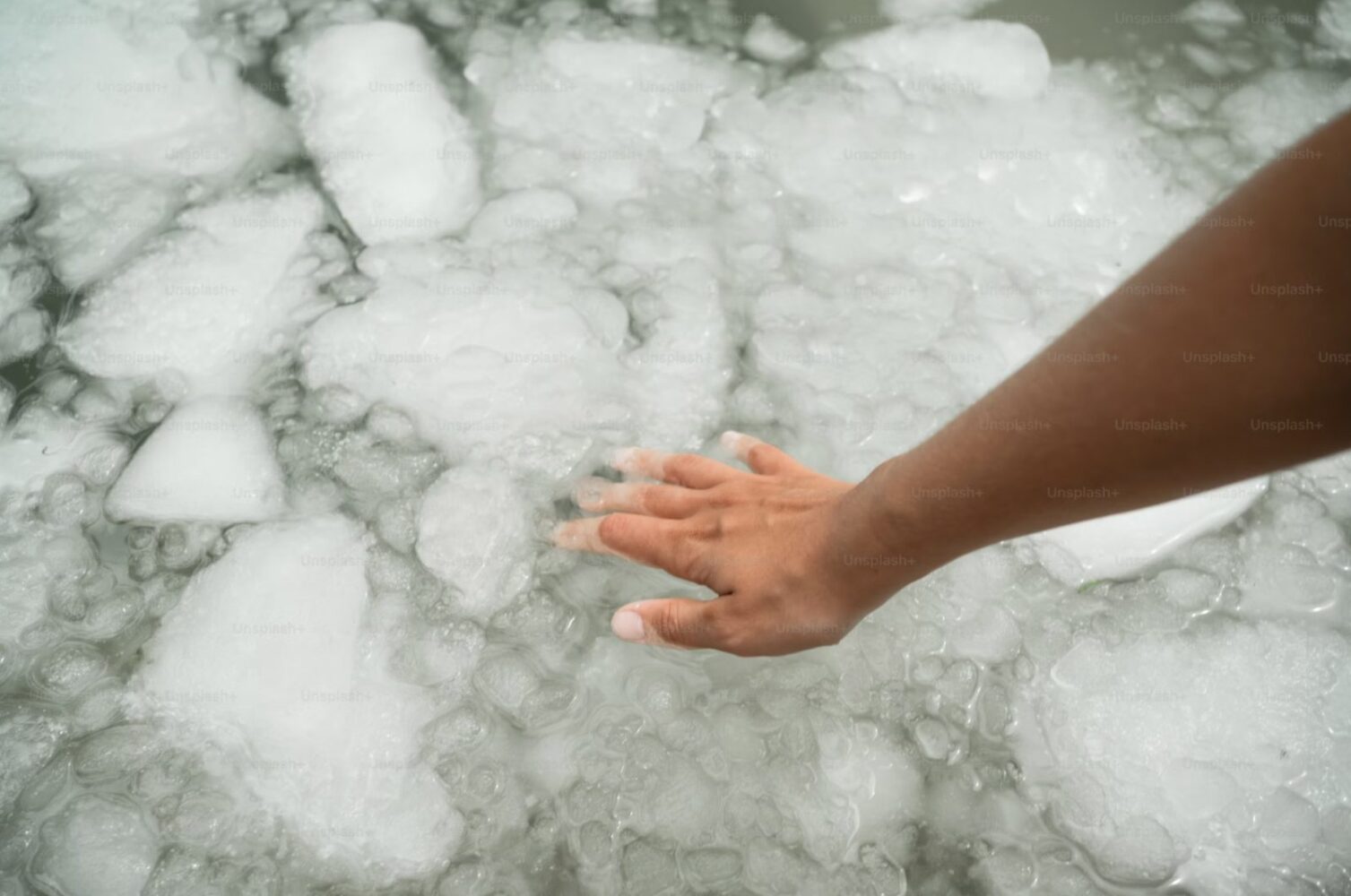 The benefits of hot and cold therapy for good mental health.